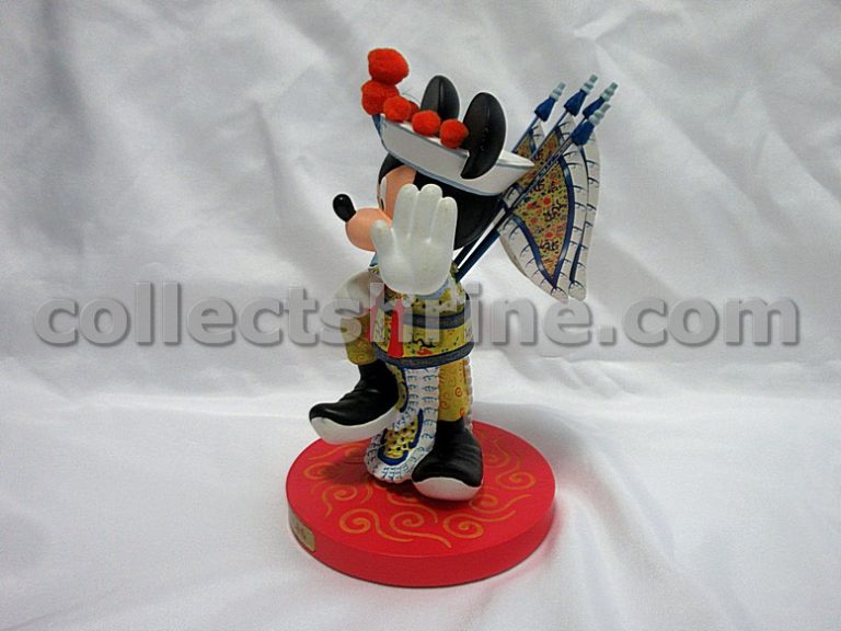 Hong Kong Disneyland Mickey Mouse and Minnie Mouse Chinese Opera Style ...